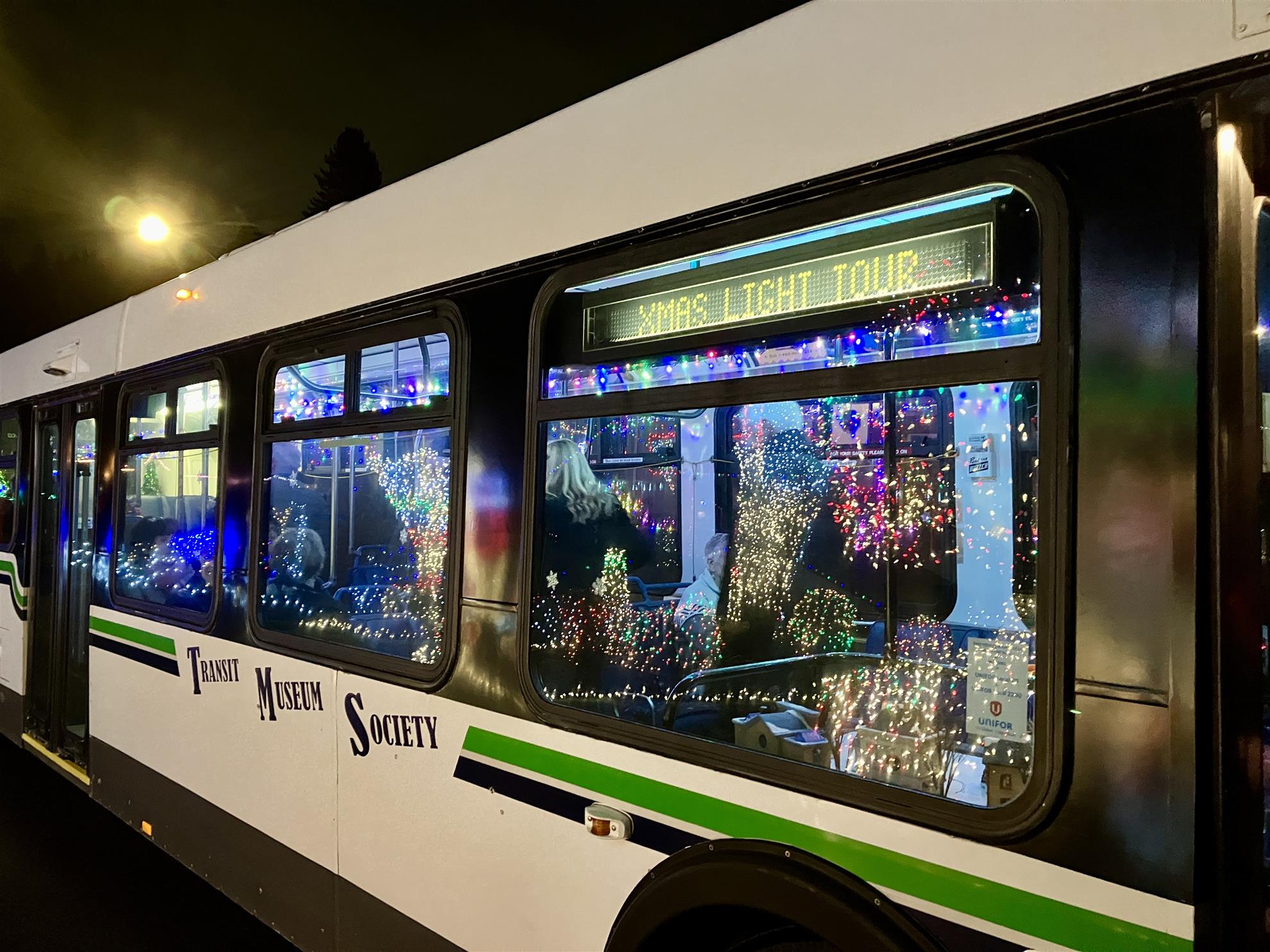 Christmas Light Bus Tour | Rotary Club of New Westminster