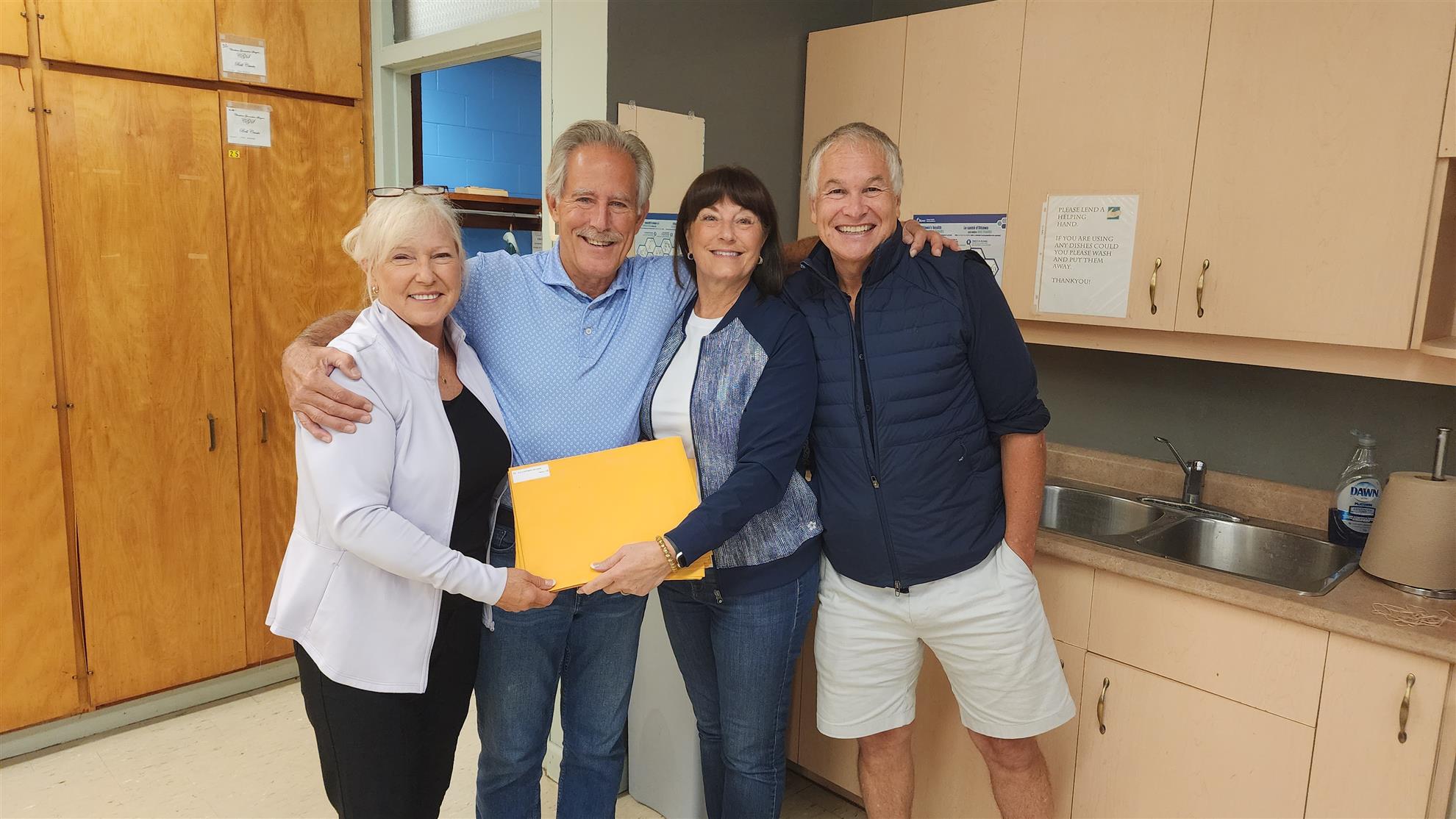 2023-09-15 Mums match delivery slips to routes | Rotary Club of West Ottawa