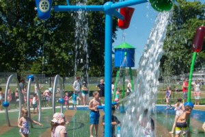 Children play in Ladner's new water splash park | Rotary Club of Ladner ...