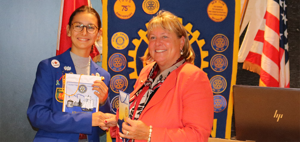 2022-23 Rotary Exchange Student shares her story with the club | Rotary ...