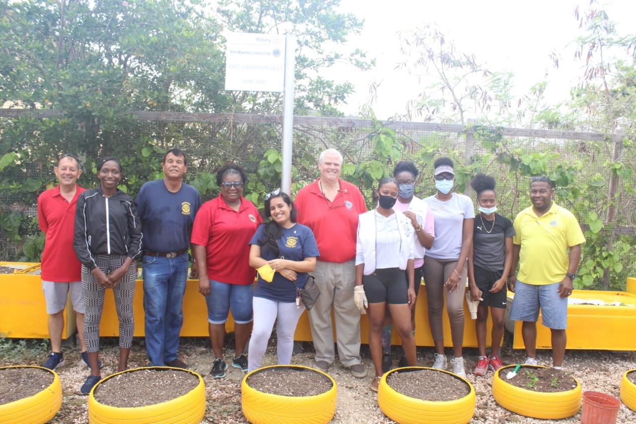 Joint Project Mid Isle and Lions | Rotary Club of Sint Maarten-Mid Isle