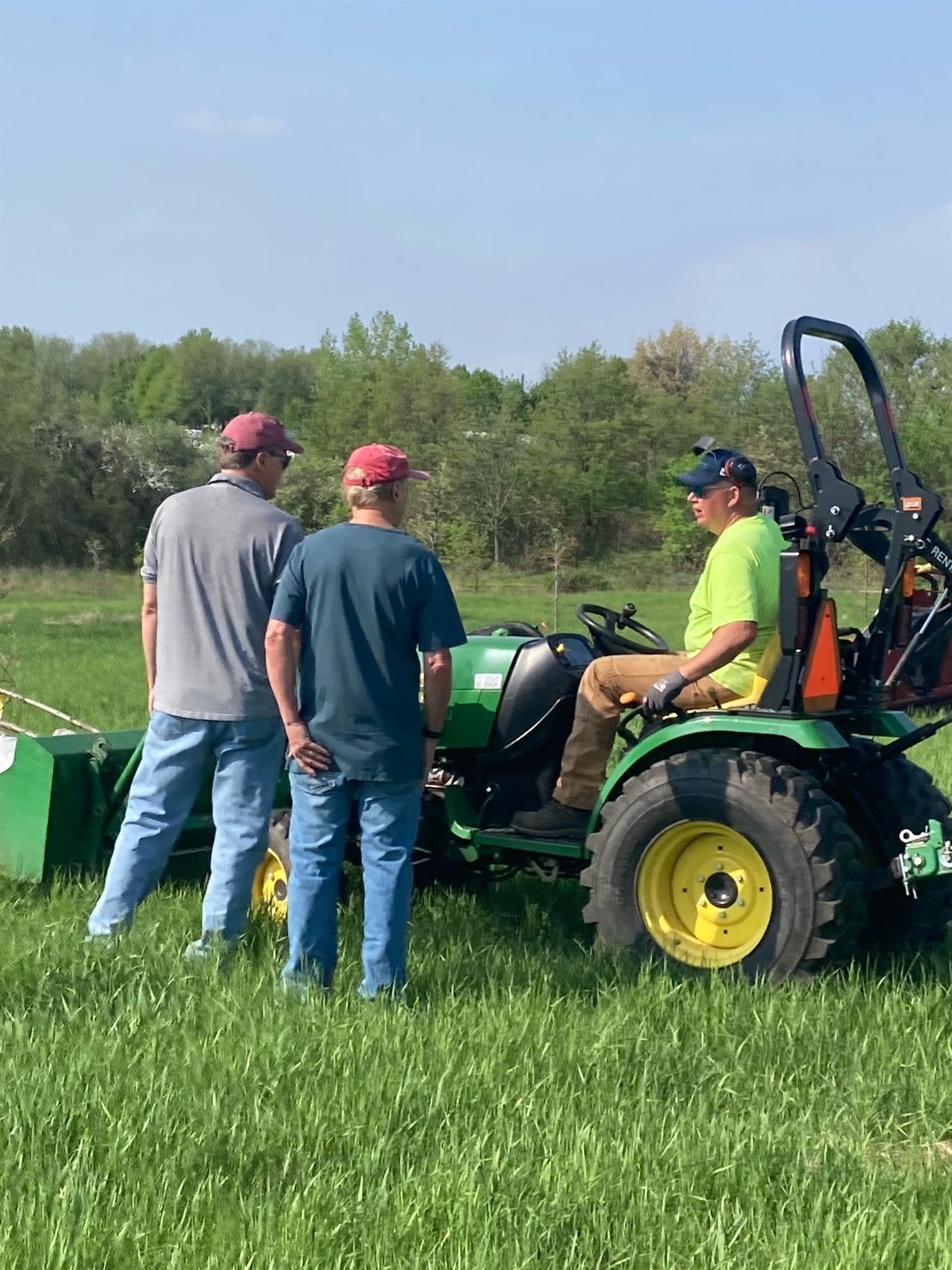 Adding 25 Red & White Oak Trees to our Rotary Grove at Fitchie Creek in ...