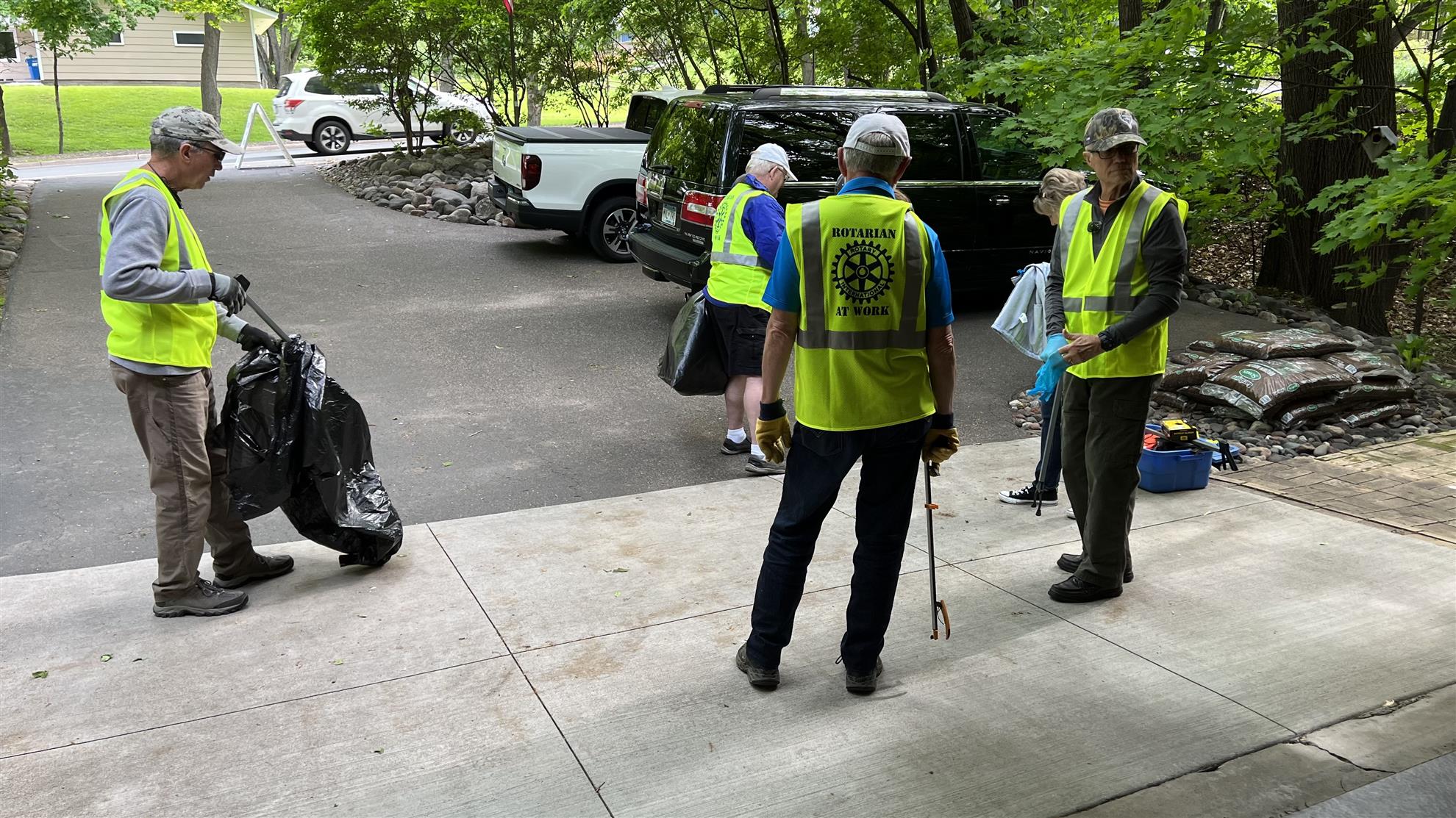 2022 highway clean up | Rotary Club of Maple Grove