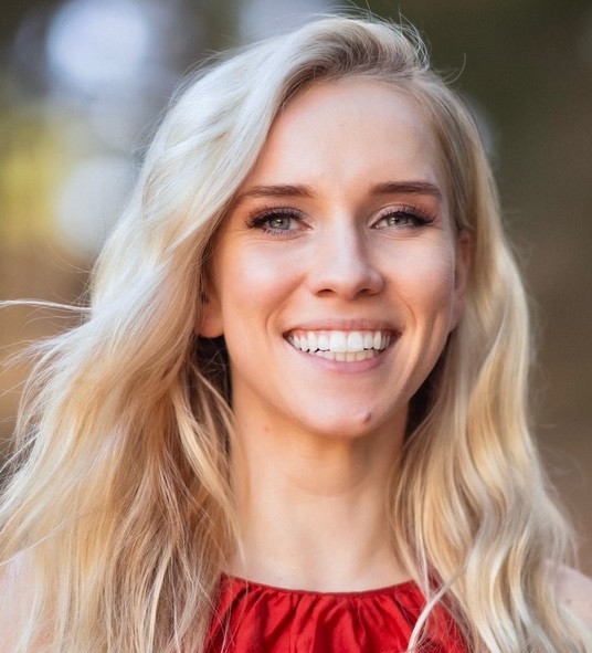 ROTARY LUNCHEON April 9, 2024: Bailey Farren and Starting a Business ...