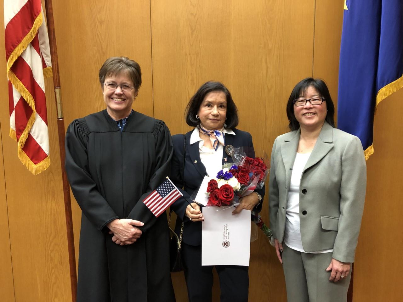Gloria Castaneda Becomes a U.S. Citizen | Rotary Club of Anchorage East