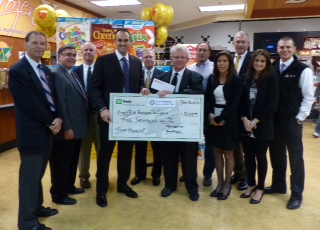 Rotary donates to Inserra Supermarkets "Partners in Caring" Program ...