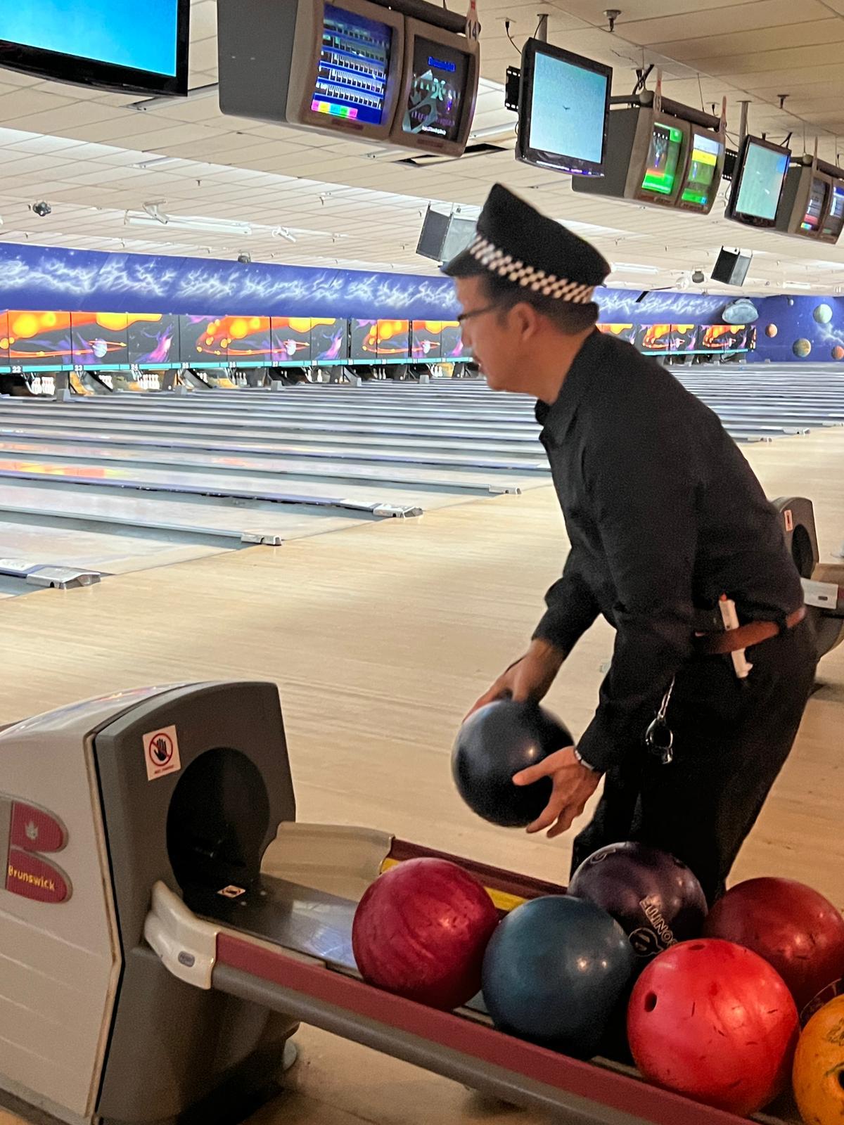 Halloween Bowling in Costumes | Rotary Club of Vancouver Yaletown