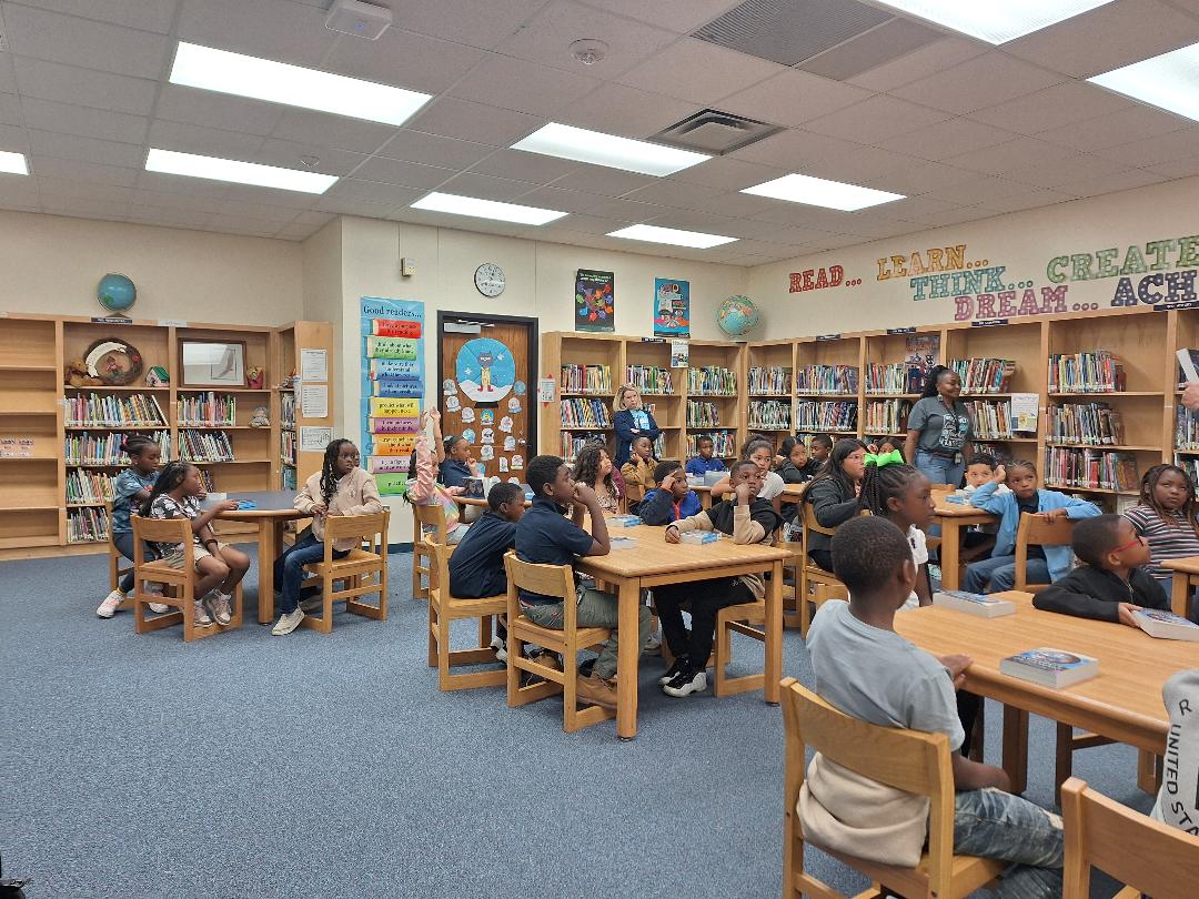 Rotary Club of Fort Worth International gives Dictionaries to 3rd ...