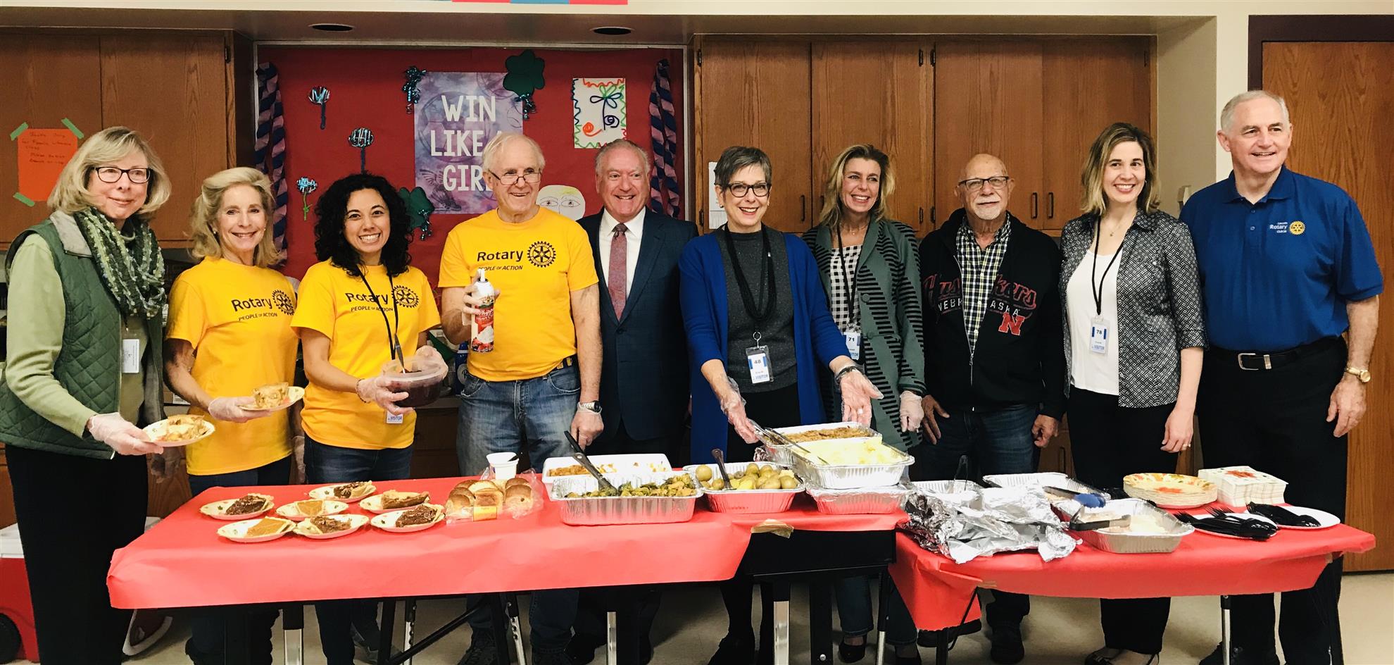 Thanksgiving at Everett | Rotary Club of Lincoln #14