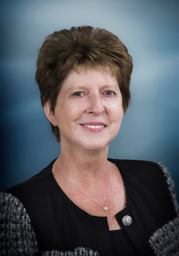 Angie Muhleisen Named Woman of the Year | Rotary Club of Lincoln #14