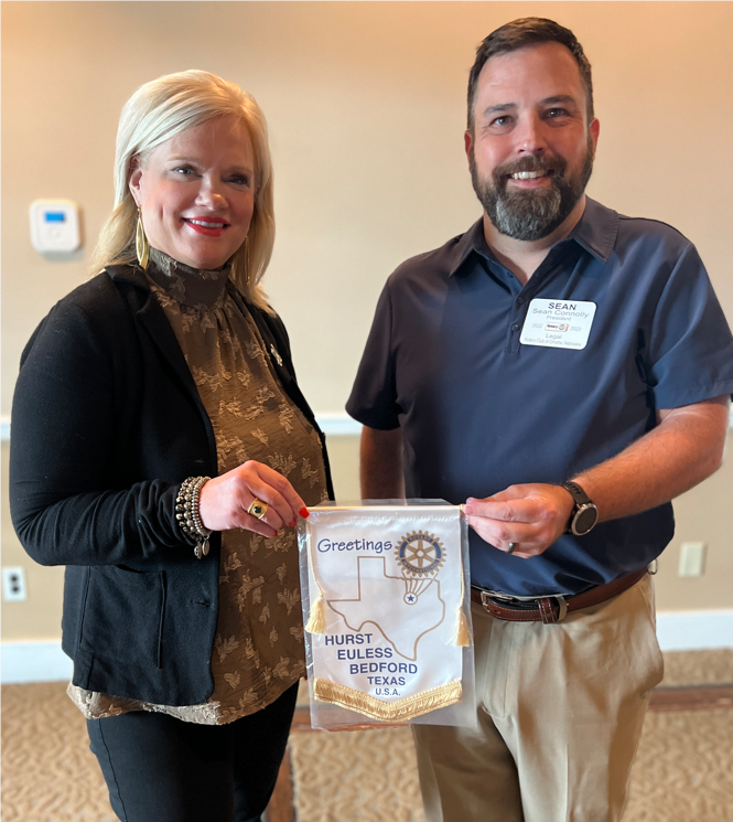 Sandy Lemke Presented President Sean with Banner from Texas | Rotary ...