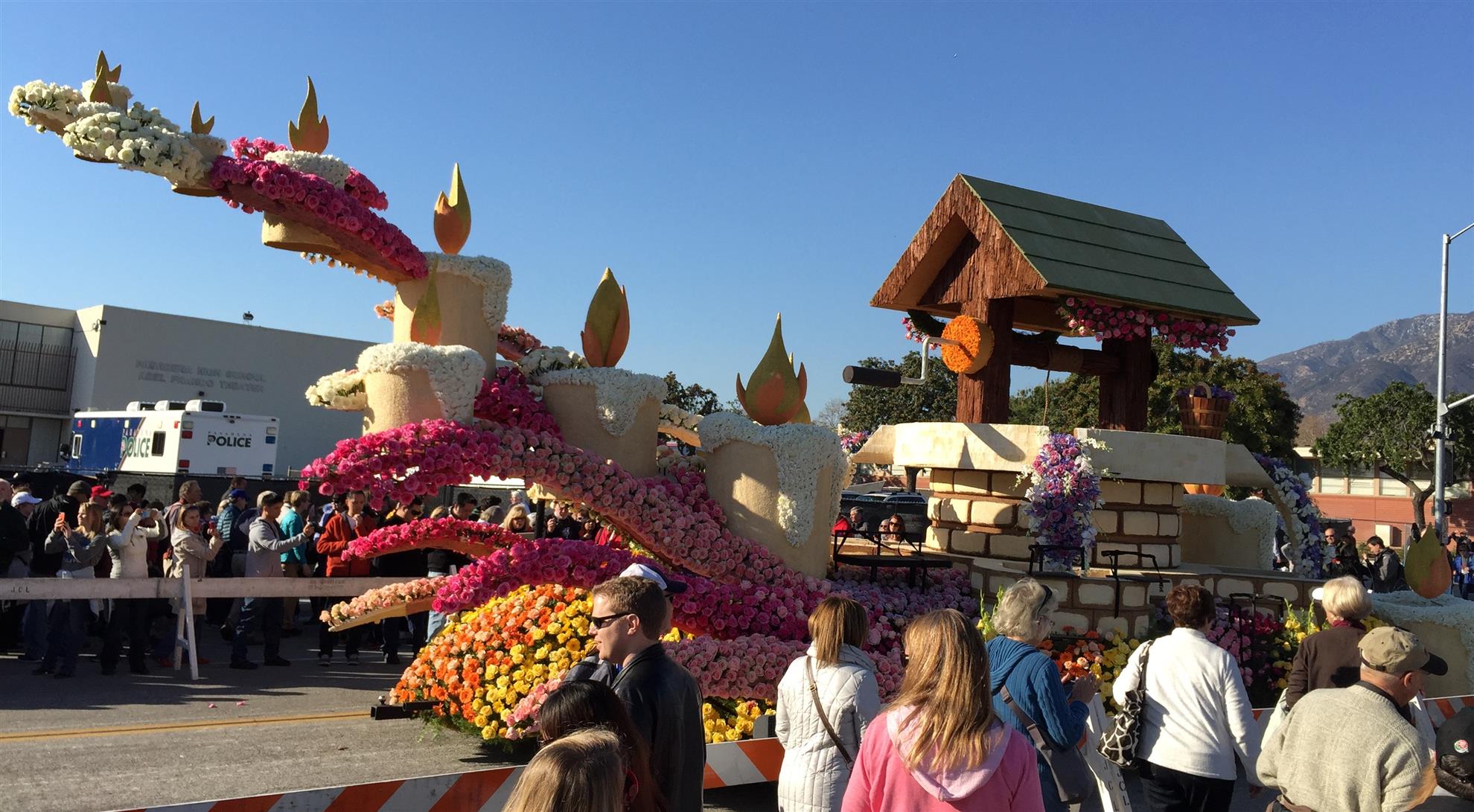 Rotary Float in Rose Parade 2015 | Rotary Club of San Lorenzo Valley ...