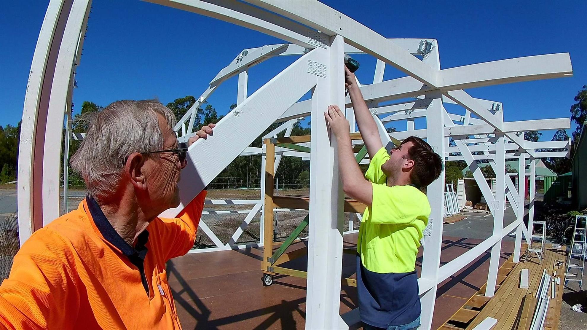 Samoa School getting dismantled and packed up | Rotary Club of Surfers ...