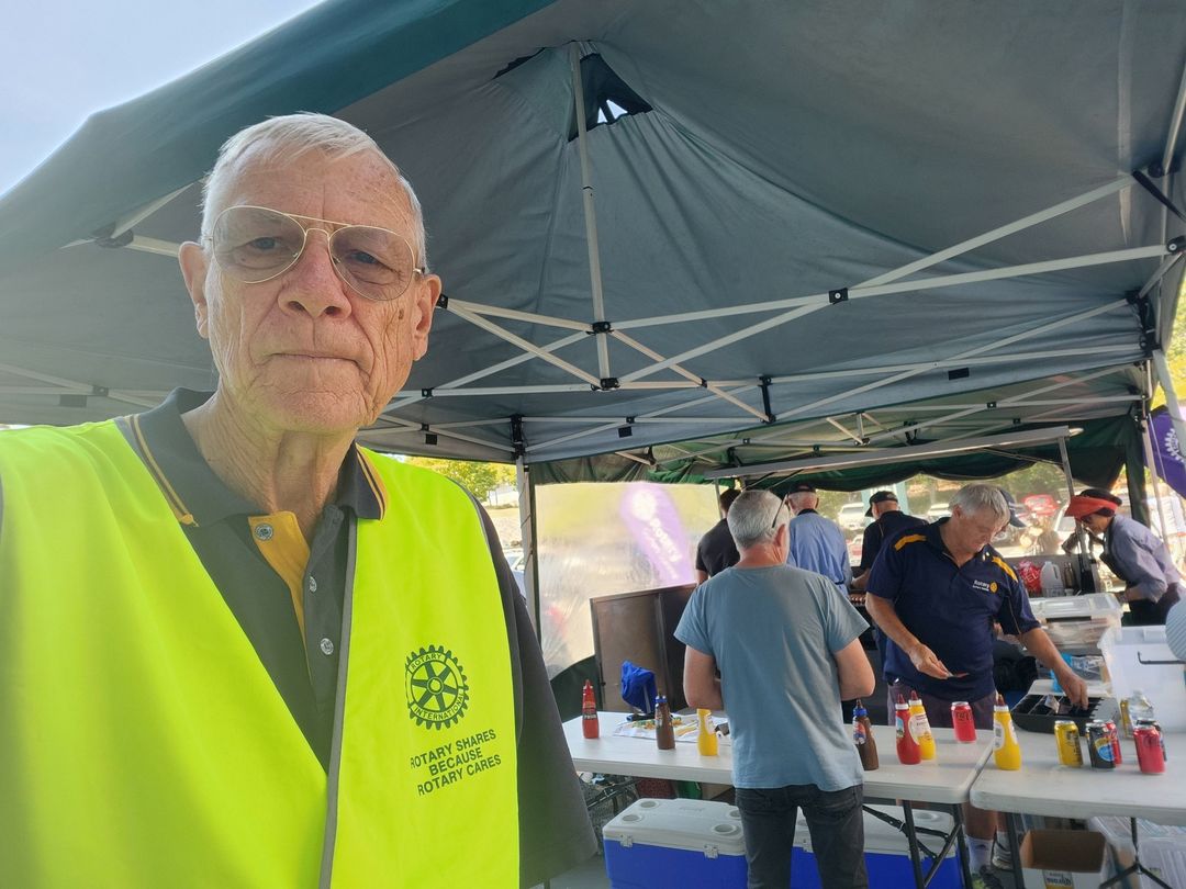 Very successful Bunnings Sausage Sizzle on Sunday | Rotary Club of ...