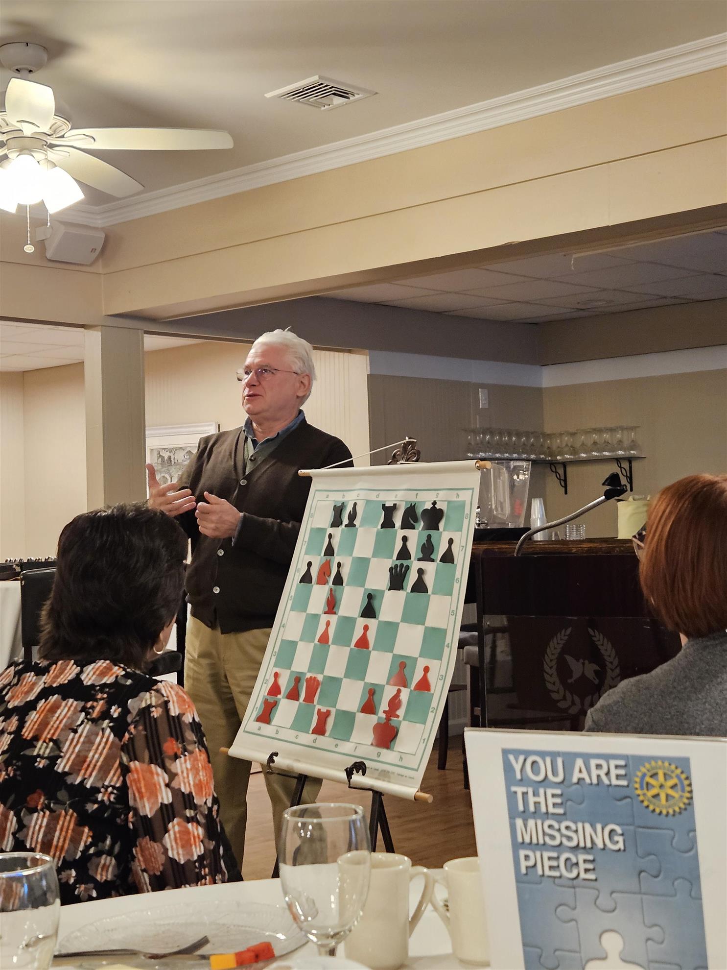 Chess Expert Glen Hart talks about the state of the game | Rotary Club ...