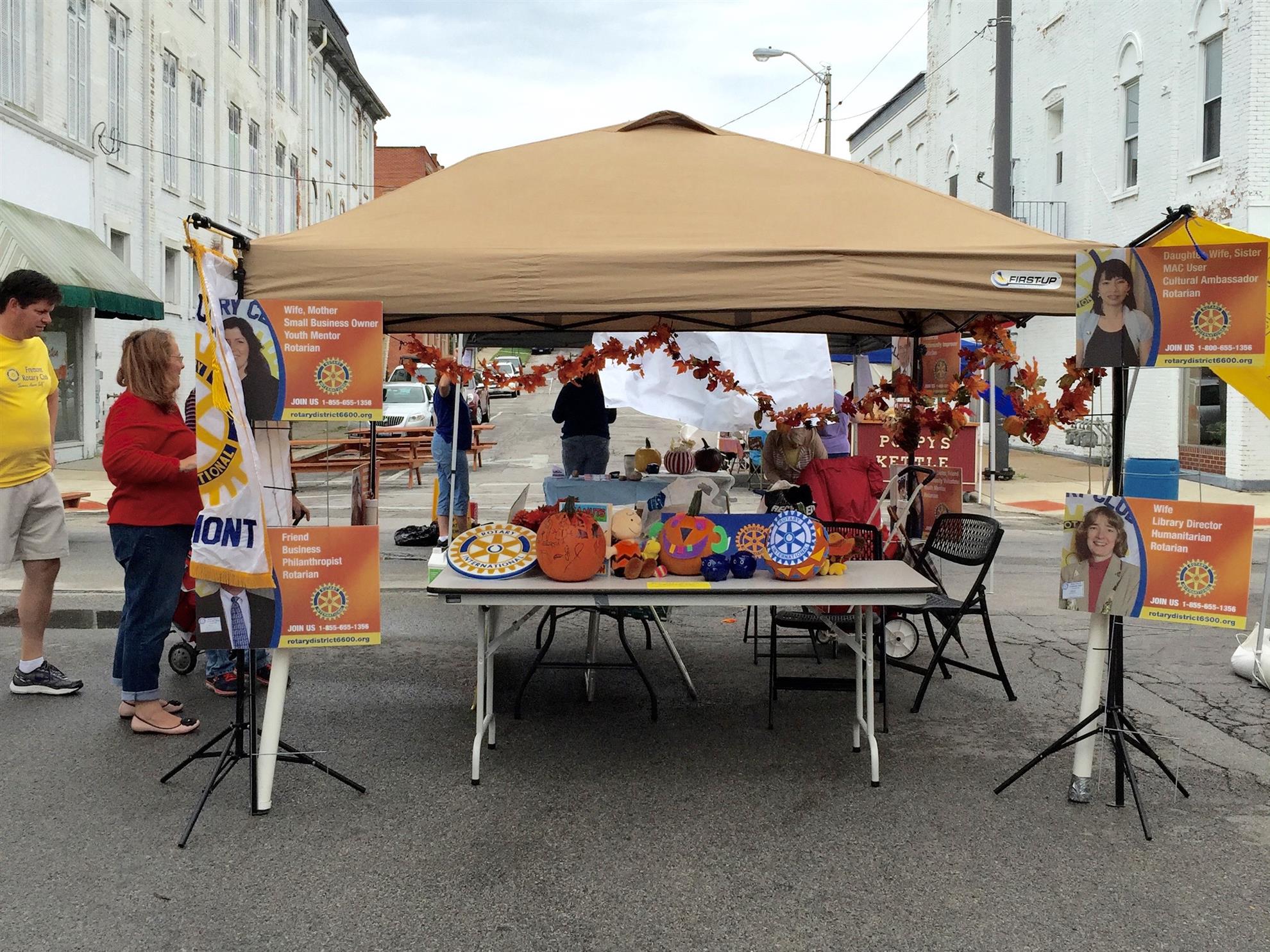 Rotary Booth @ Service Club Event, Downtown Fremont's Farmer's Market ...