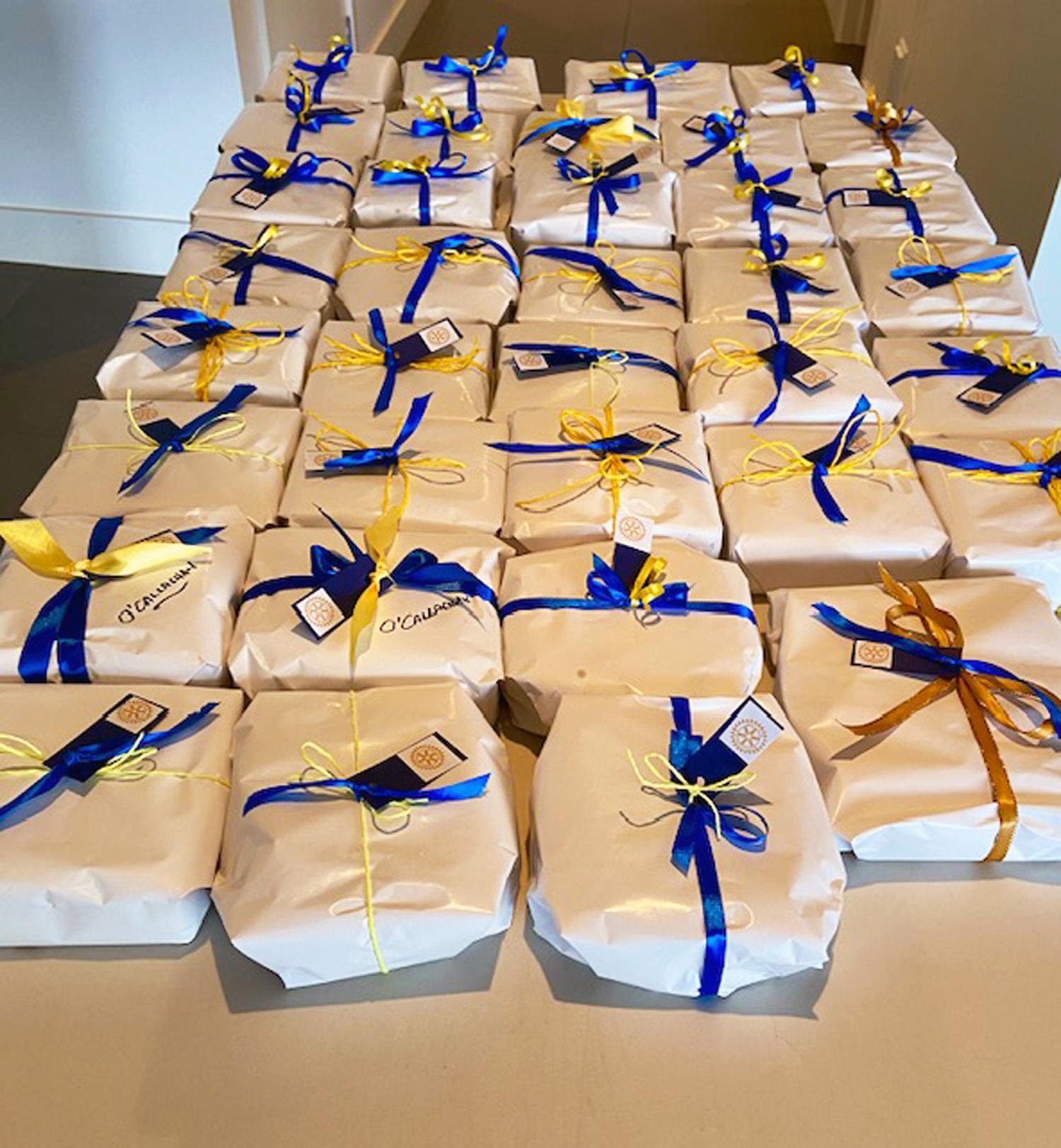 Fruit Cake Delivery | Rotary Club of Eltham