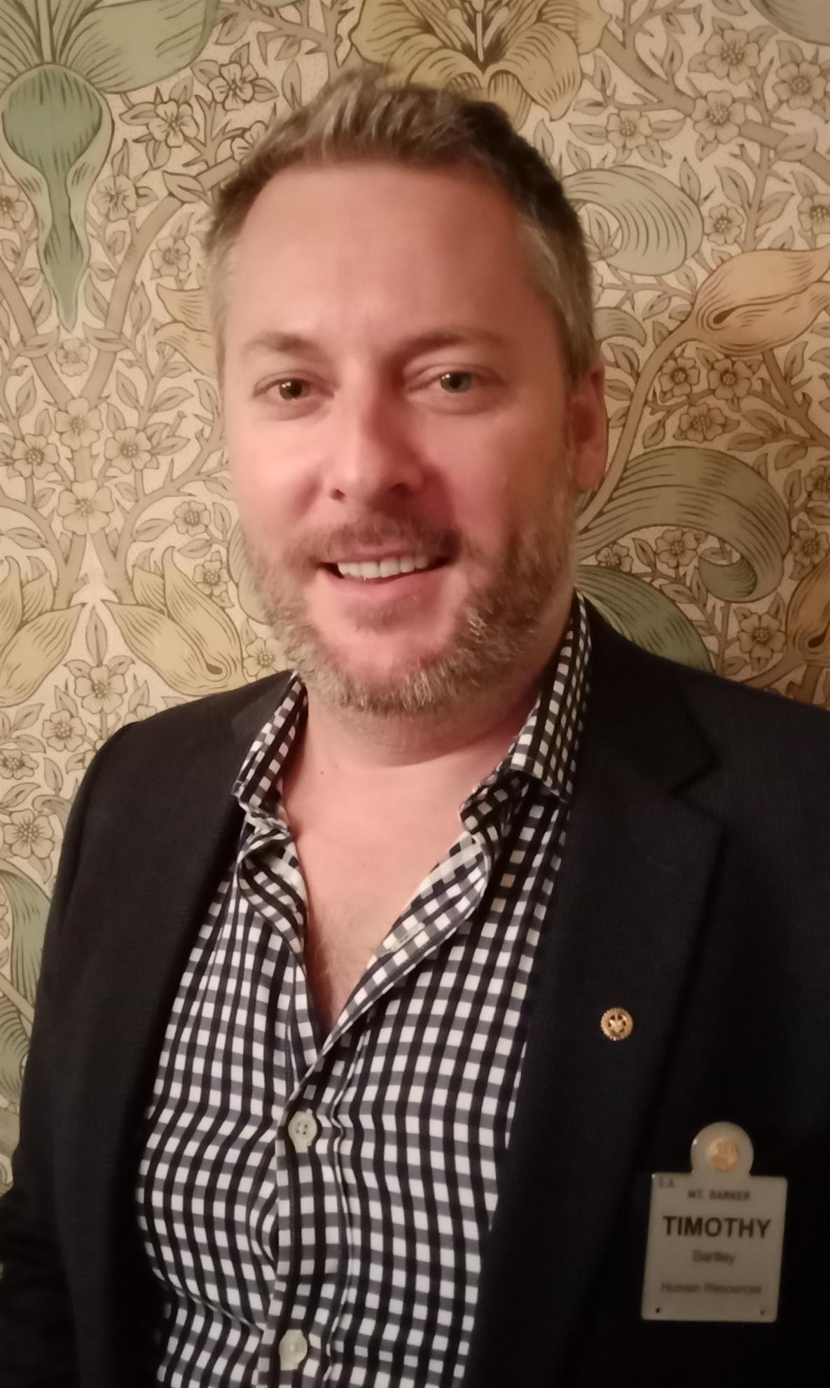 Tim Bartley's Instagram, Twitter & Facebook on IDCrawl