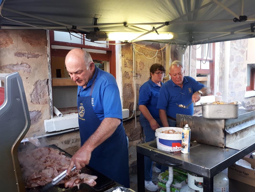 Anzac Day Gunfire Breakfast 2018 | Rotary Club of Mount Barker