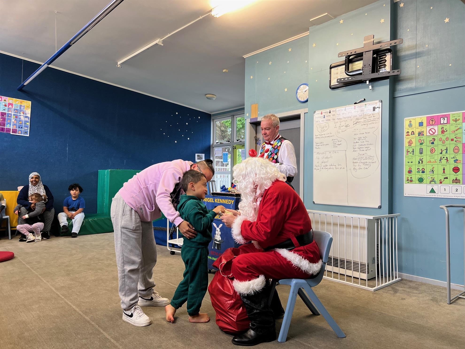 Avalon Primary School Special Needs Christmas Party | The Rotary Club ...