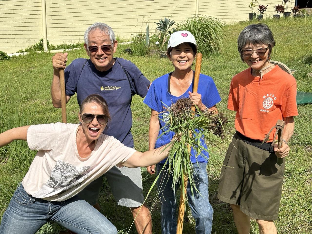 Rotary Clubs of Hickam Pearl Harbor and Metropolitan Honolulu Beautify ...
