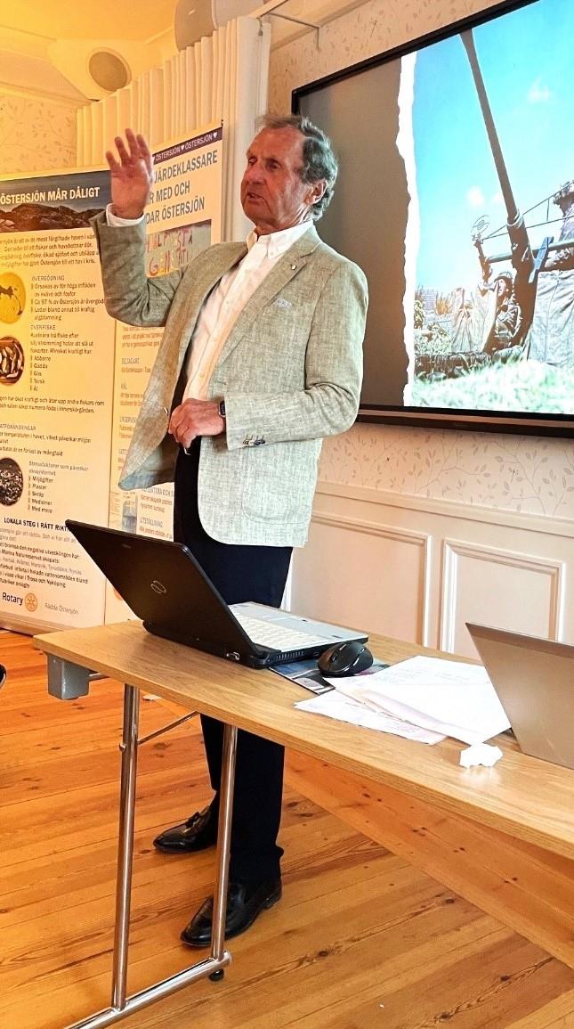 Välbesökt möte med föredrag av Anders Carlberg | Trosa Rotaryklubb