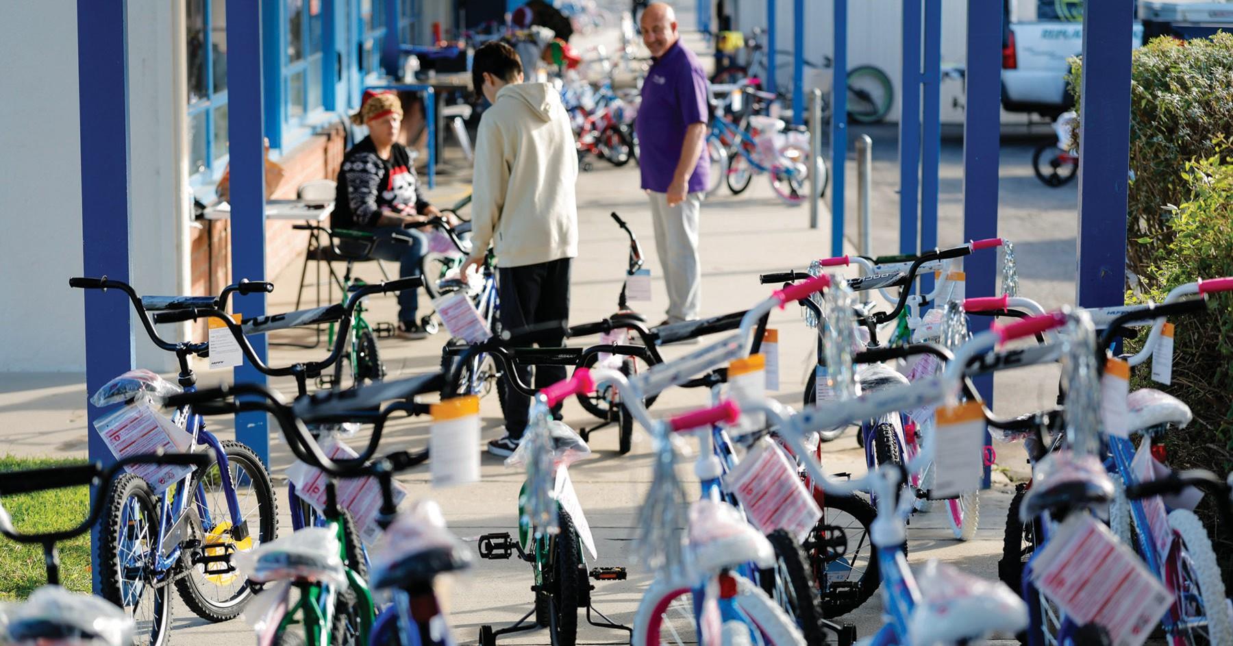 Simi Sunrise Rotary: Building a Better Community, One Act of Service at ...