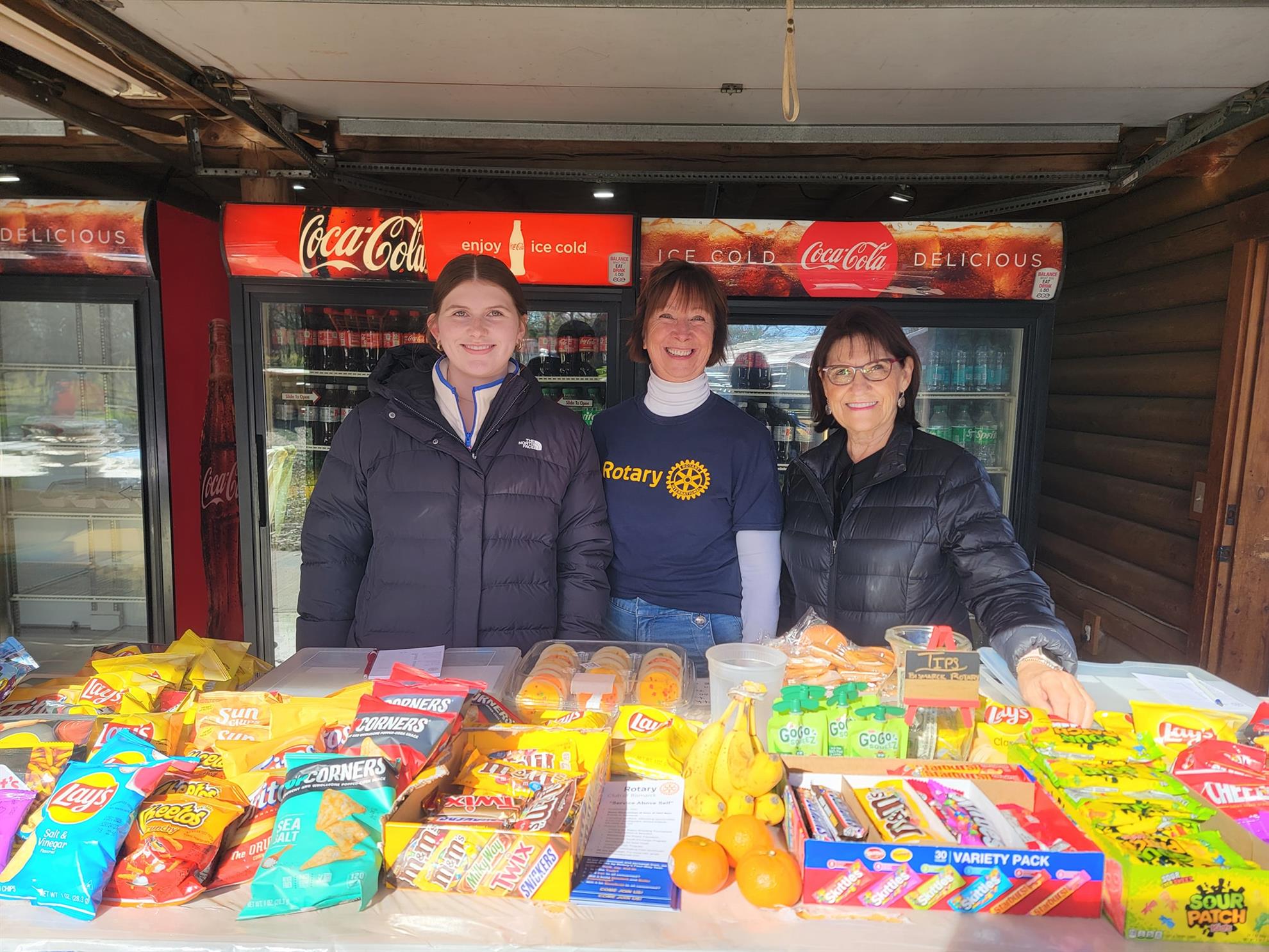 BISMARCK ROTARY HOSTS CONCESSION AT PAPA'S PUMKIN PATCH | Rotary District 5580