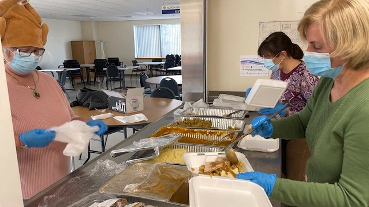 Acton-Boxborough Aprons Up to Serve Up a Senior Citizens Lunch | Rotary ...
