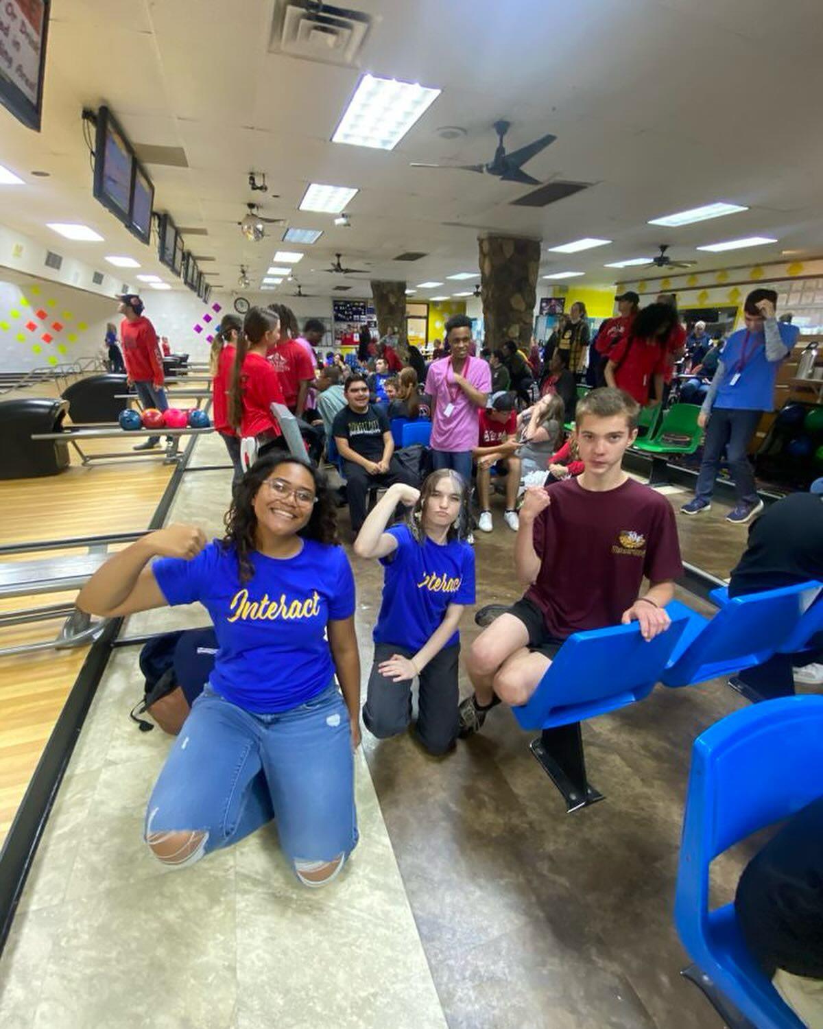 Midwest City Rotary Students & Interact Community Service | District 5750