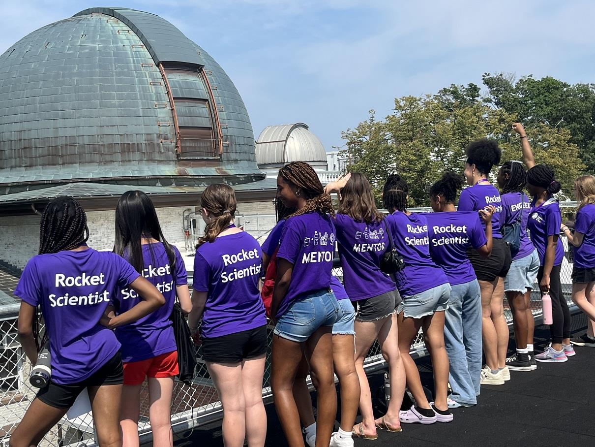 Cambridge Organizes Rocket Program Visit | District 7930