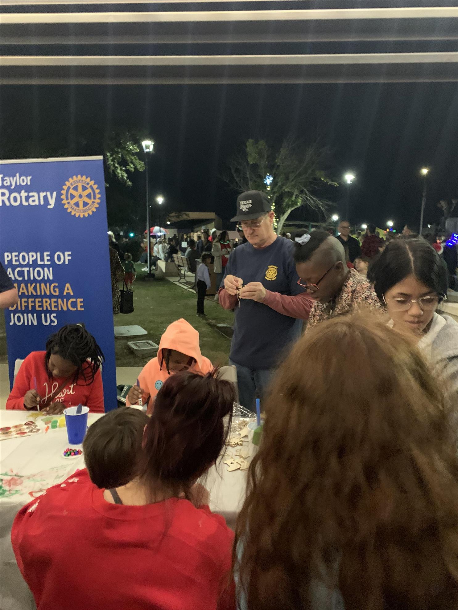Art at Heart of Taylor Rotary Christmas | Rotary District 5870