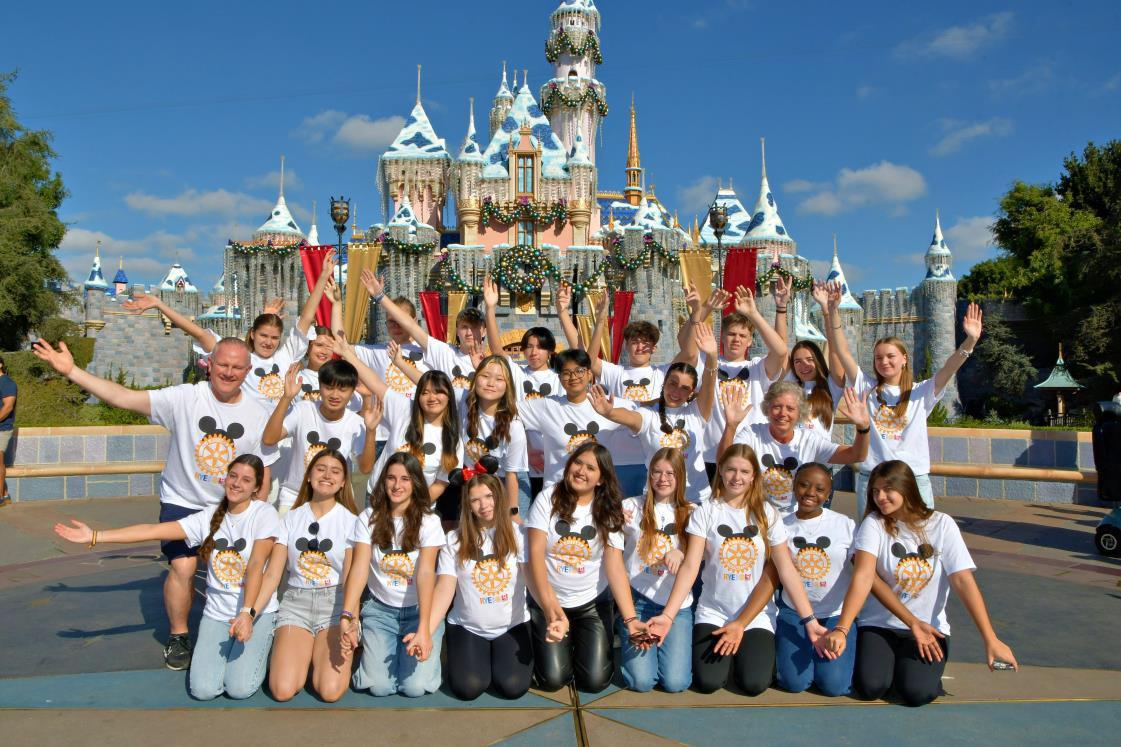 The Magic of Rotary Meets the Magic of Disney | Rotary Youth Exchange ...