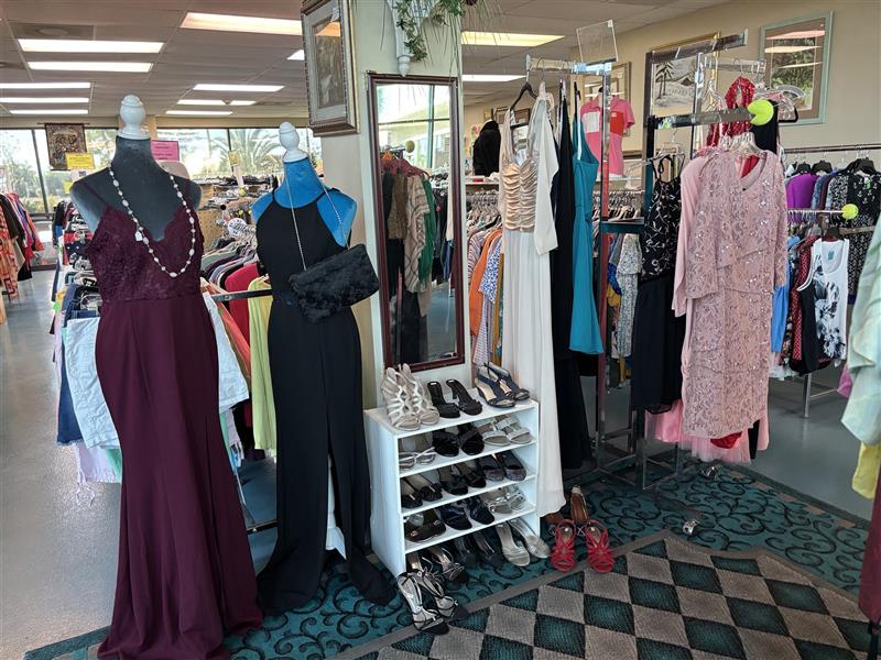 Kiwanis Beach Thrift Store | Kiwanis Club of Fort Myers Beach, Florida